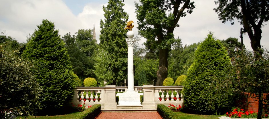 Shoghi Effendi - BahaiTeachings.org