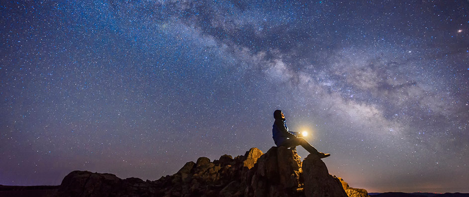 Finding the Balance between Science and the Spirit - BahaiTeachings.org