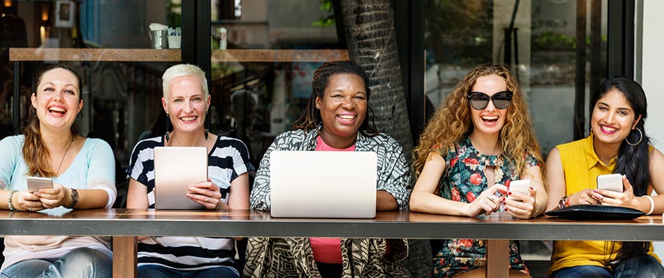 Why Do We Think of People as Strangers? - BahaiTeachings.org