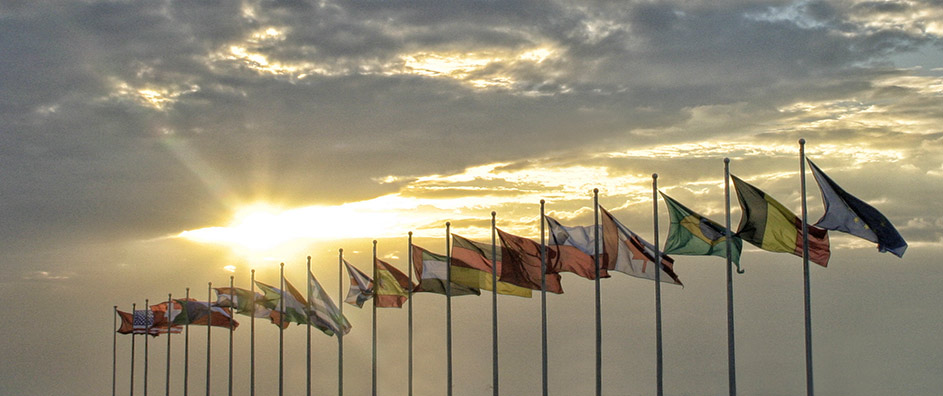 Uniting the World in One Political Commonwealth - BahaiTeachings.org