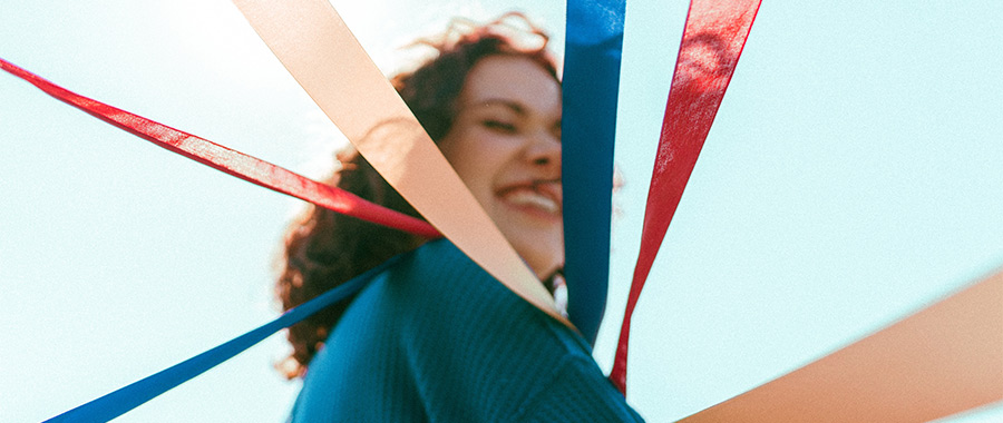 What’s the Best Way to Serve Humanity? - BahaiTeachings.org