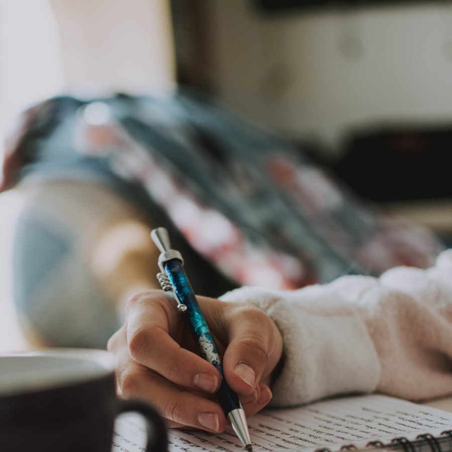 How to Encourage Teenage Writers - BahaiTeachings.org