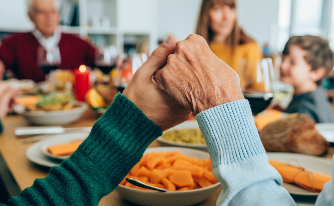 Food, Gratitude, and Grace: We Are How We Eat - BahaiTeachings.org