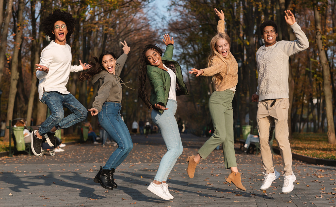 How Service to Others Expands the Heart - BahaiTeachings.org